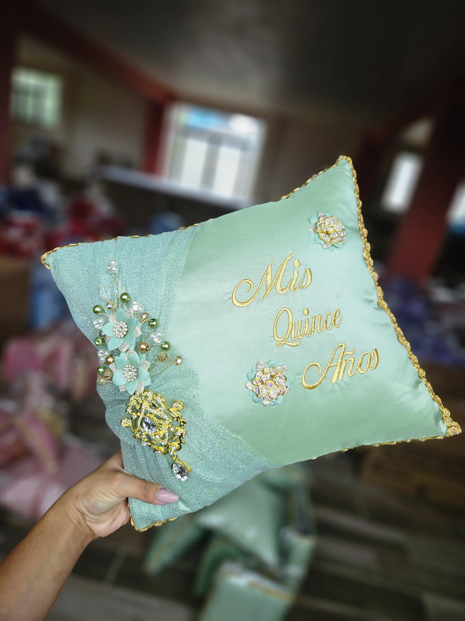 Set De Cojines Para Quinceanera/custom Made Pillow Set/ Set De Cojines ...