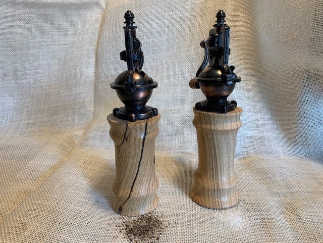 Oak Handcrafted Pepper Mill - Etsy