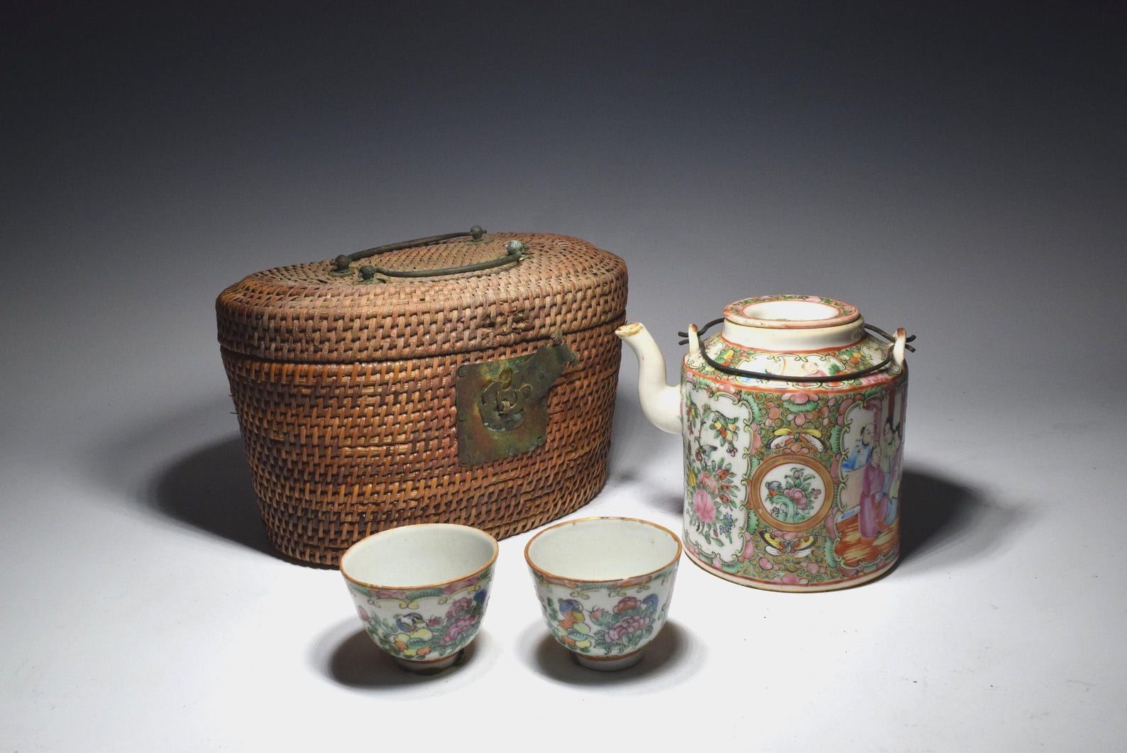 Vintage Collection Chinese Style Guangcai “广彩” Character Story With ...