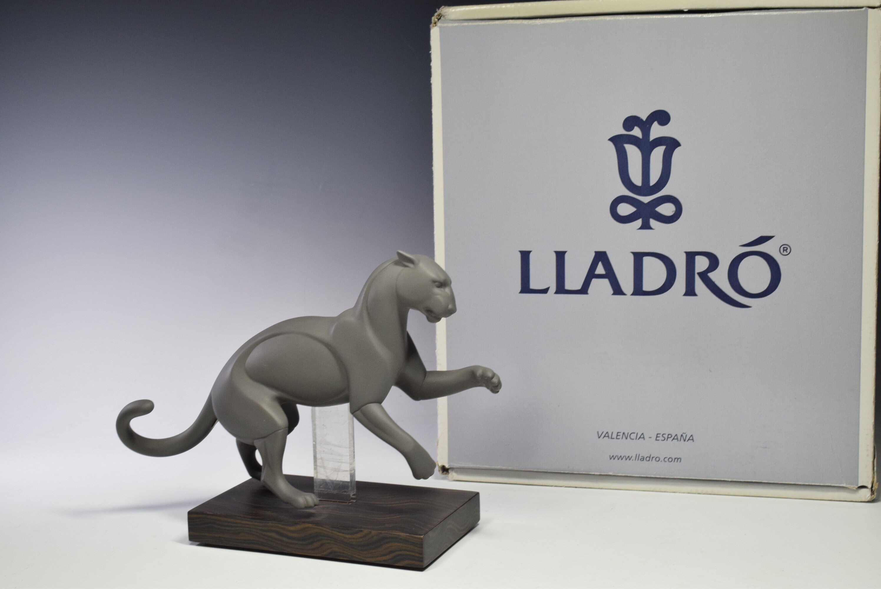 Lladro 16958 Flight Lucha Movement Collection Porcelain Big Cat Panther ...