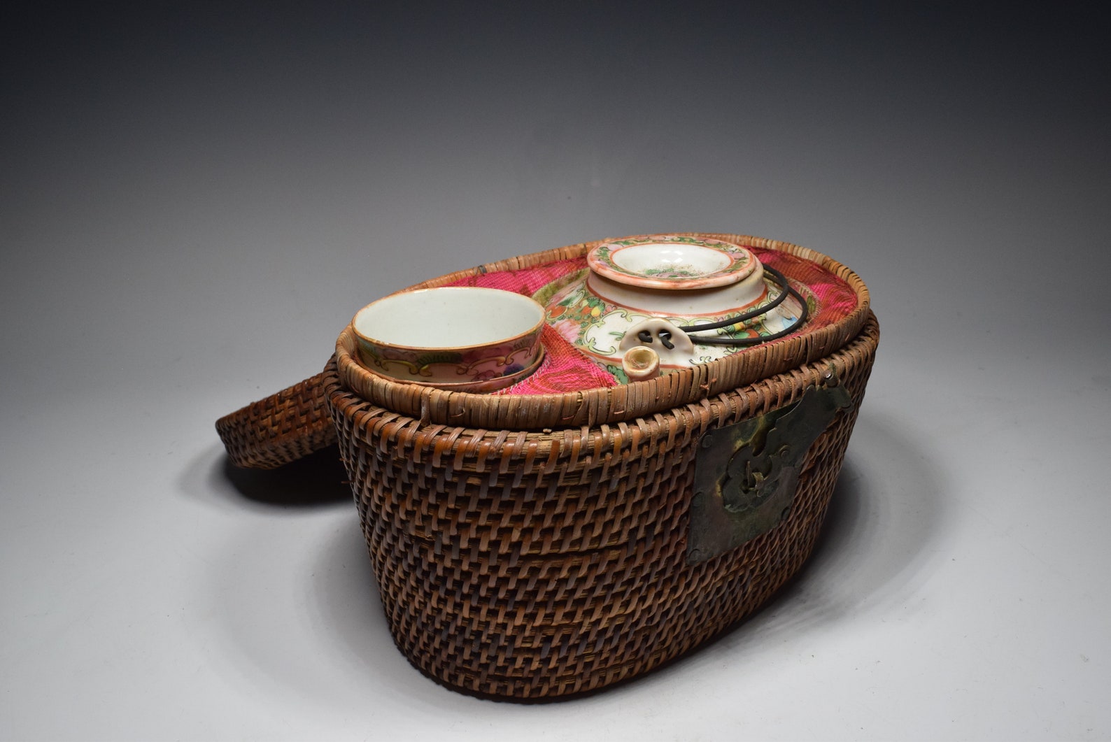 Vintage Collection Chinese Style Guangcai “广彩” Character Story With ...