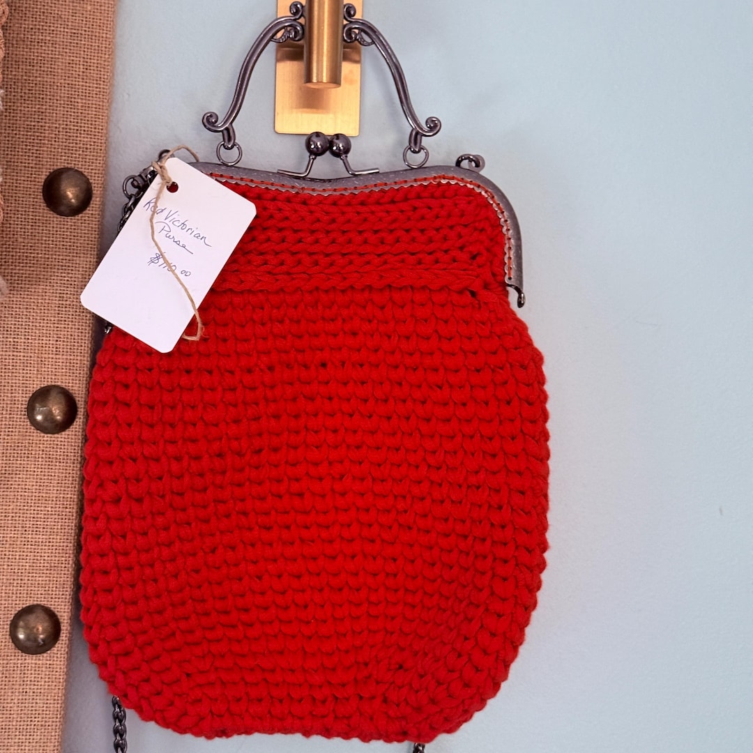 Red Victorian Style Purse - Etsy