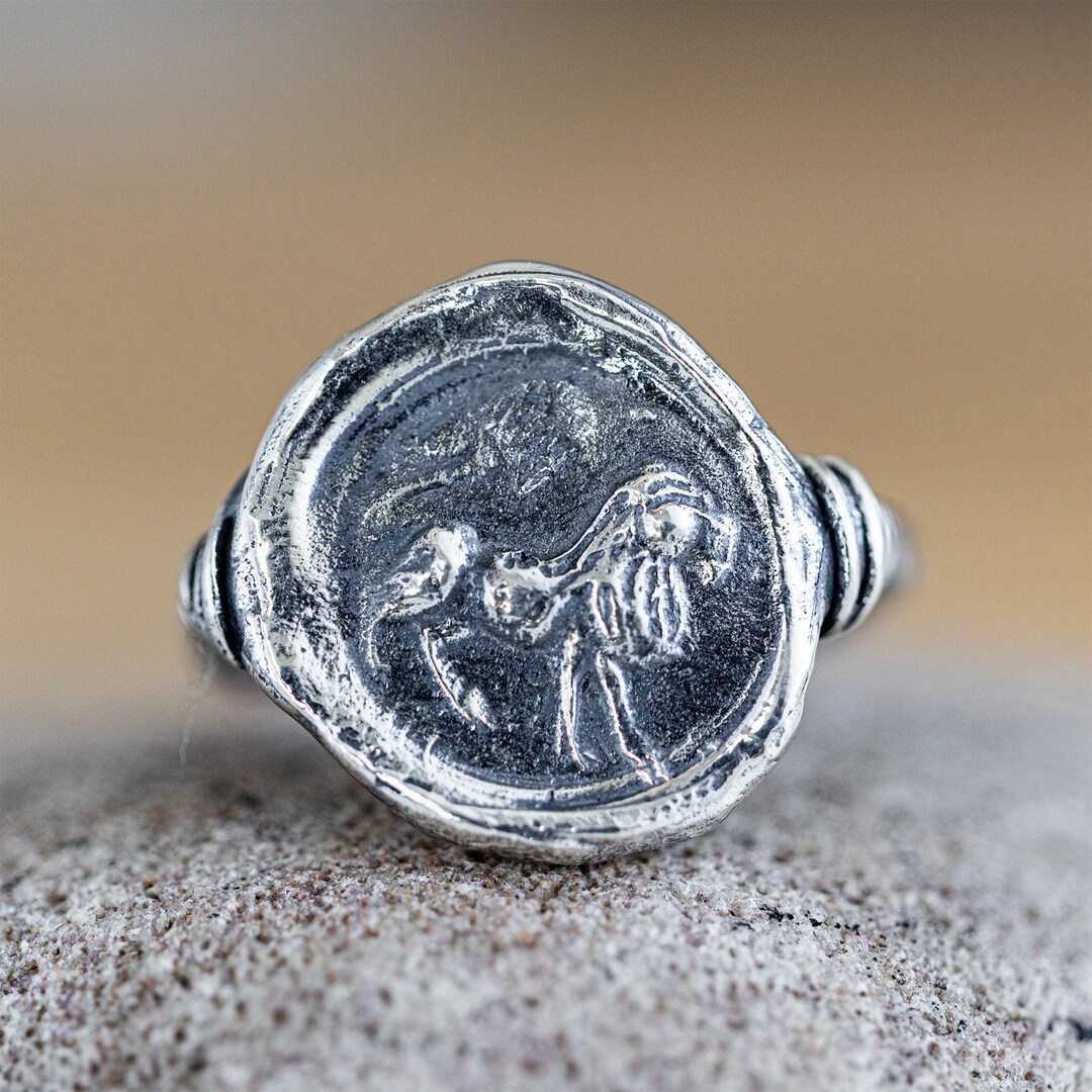 Regal Lion Seal Imprint on Modern Designer Unisex Oxidized 925 Sterling ...