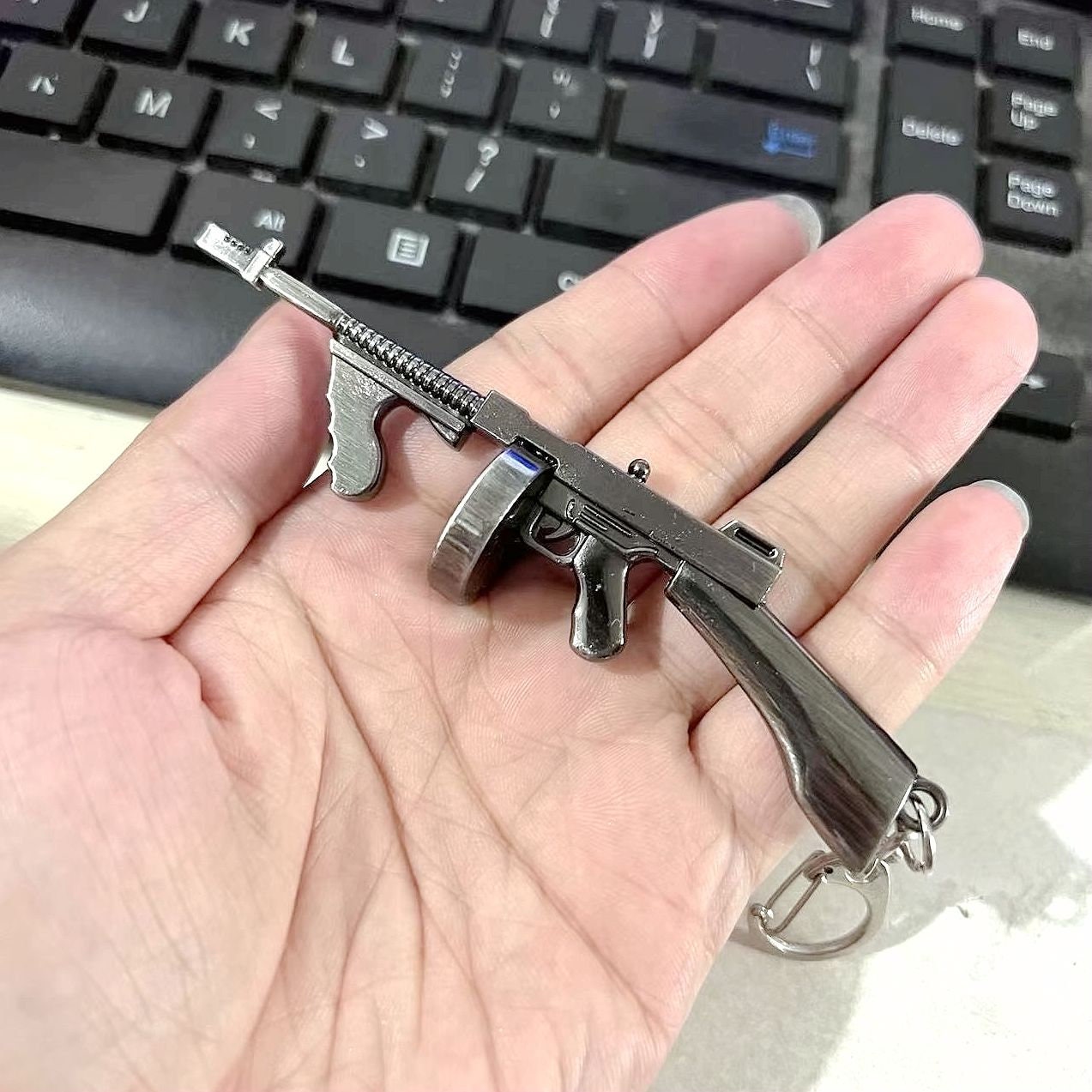 3D Toy Thompson Tommy Submachine Miniature Toy Gun Model Key Ring Key ...