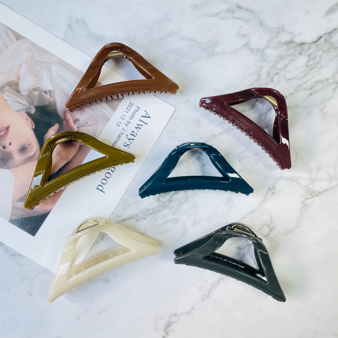 Simple Hollow Triangle Hair Claws Clips, Large Hair Clip for Thick Hair ...