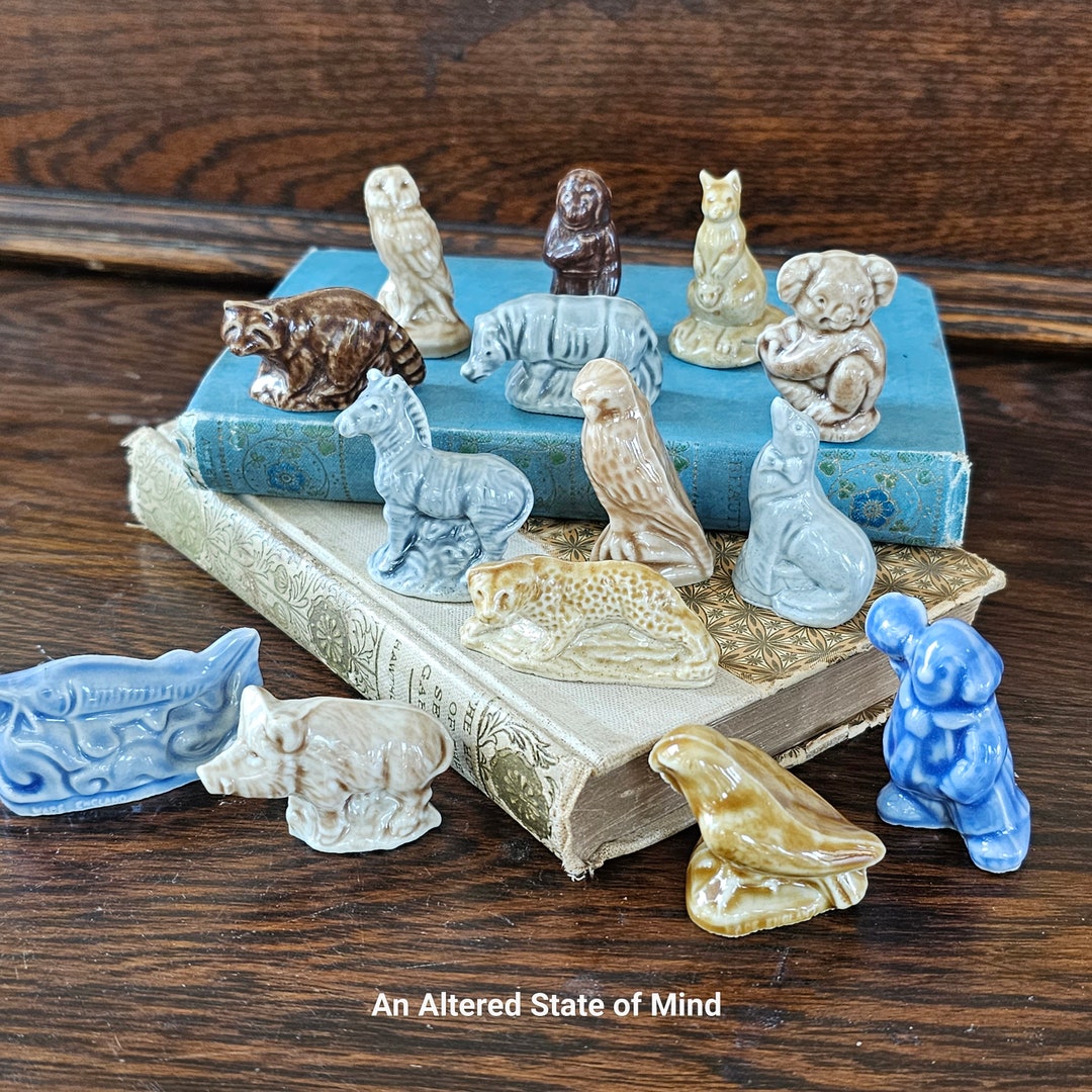 14 Vintage Wade Figurines Lot Made in England Whimsies Miniature ...