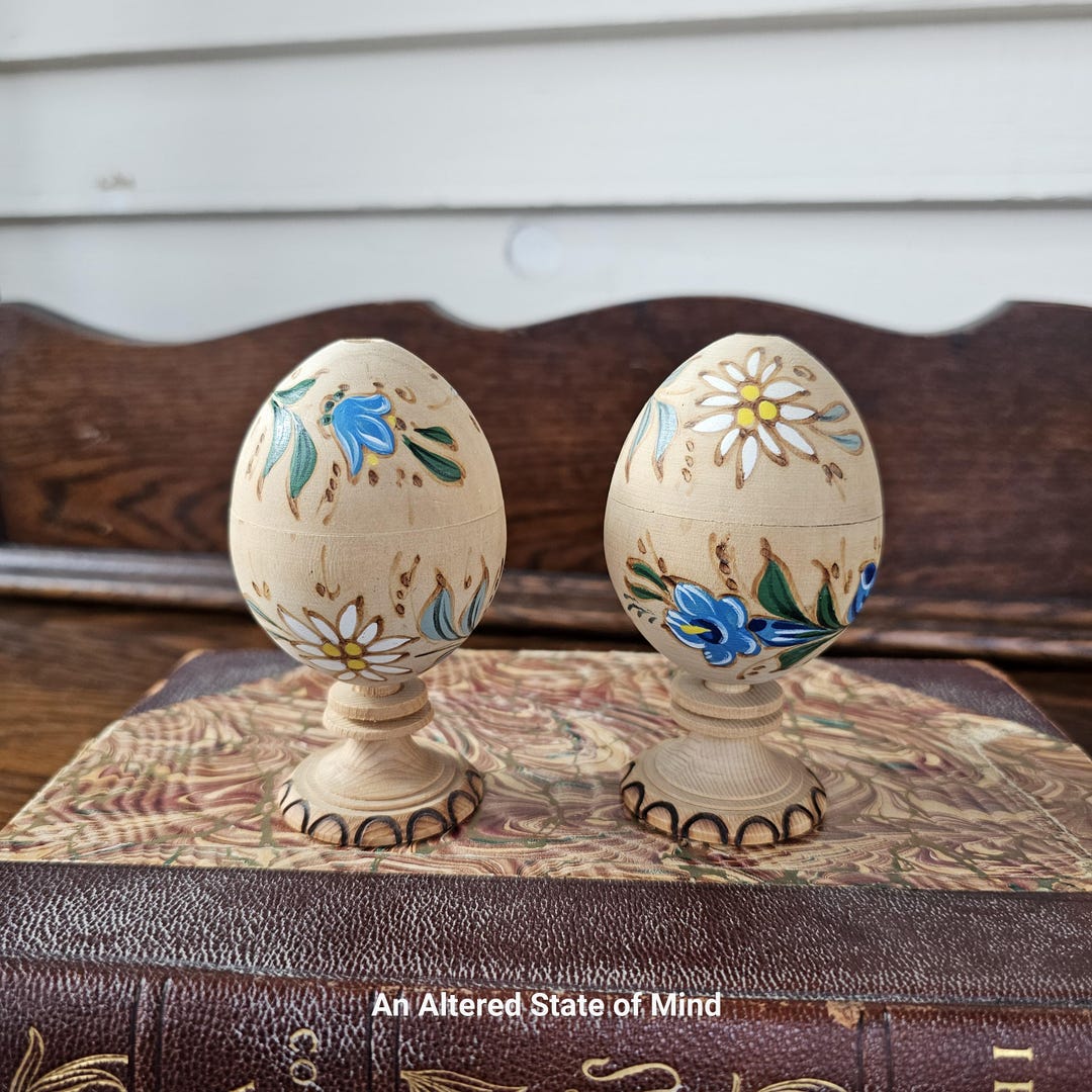 Vintage Egg Shape Salt and Pepper Shaker Set, Hand Turned Wood ...