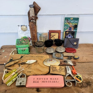 Vintage Junk Drawer Lot Mystery Box Vintage Items Assemblage Altered ...
