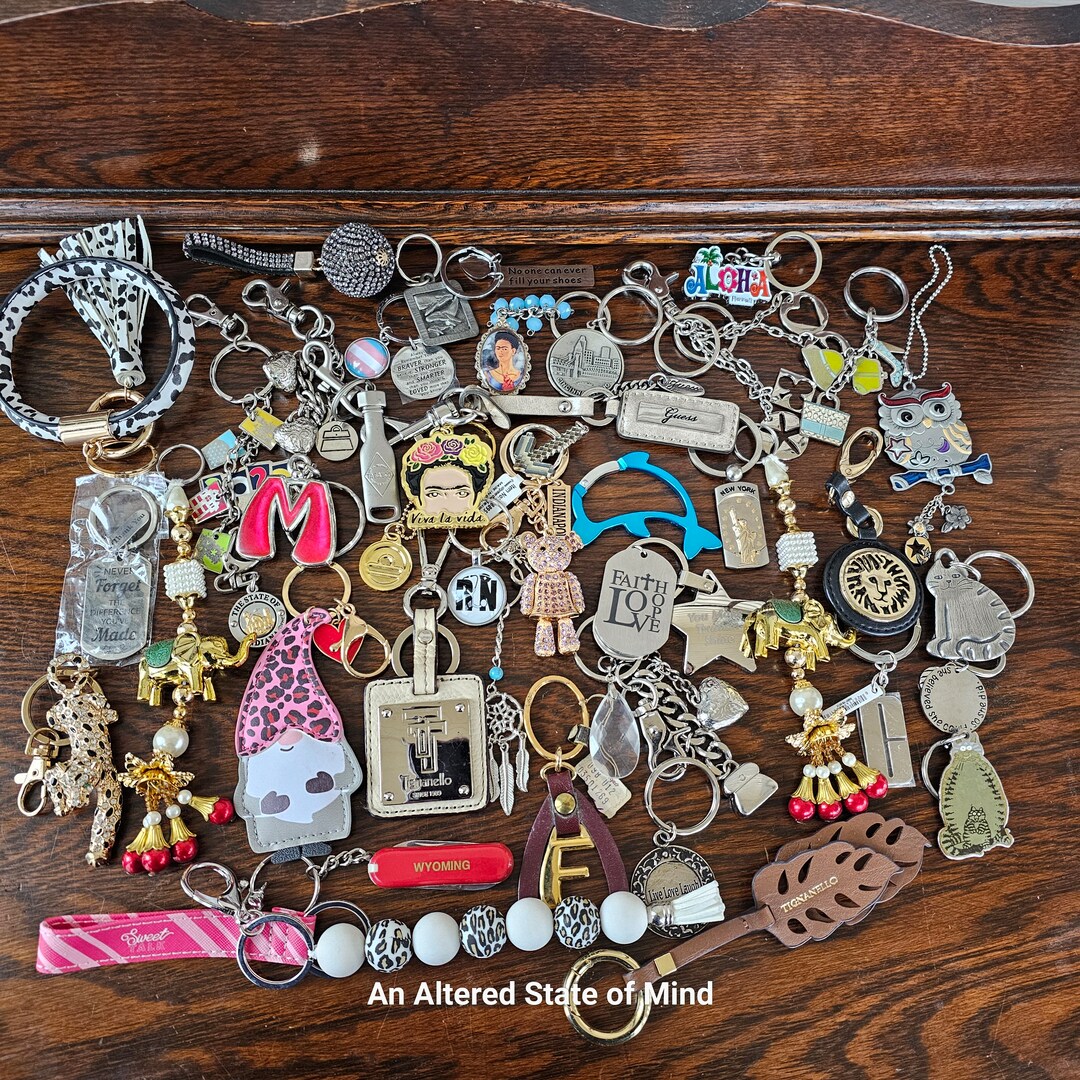 Vintage to Mod Keychains Mixed Lot Logos Souvenirs Advertising ...