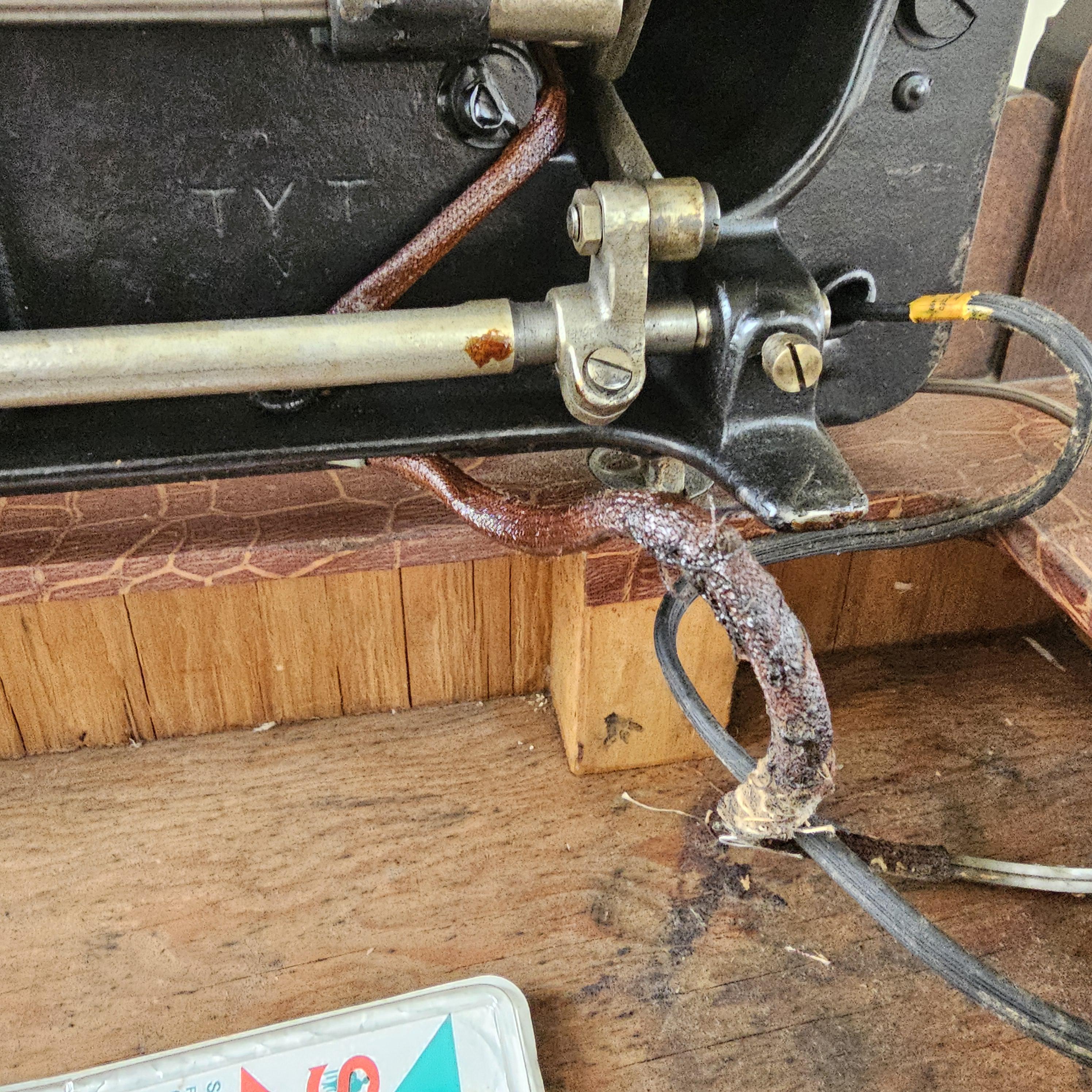 Vintage Mercury Dial-o-matic Sewing Machine: Black Ornate Electric ...