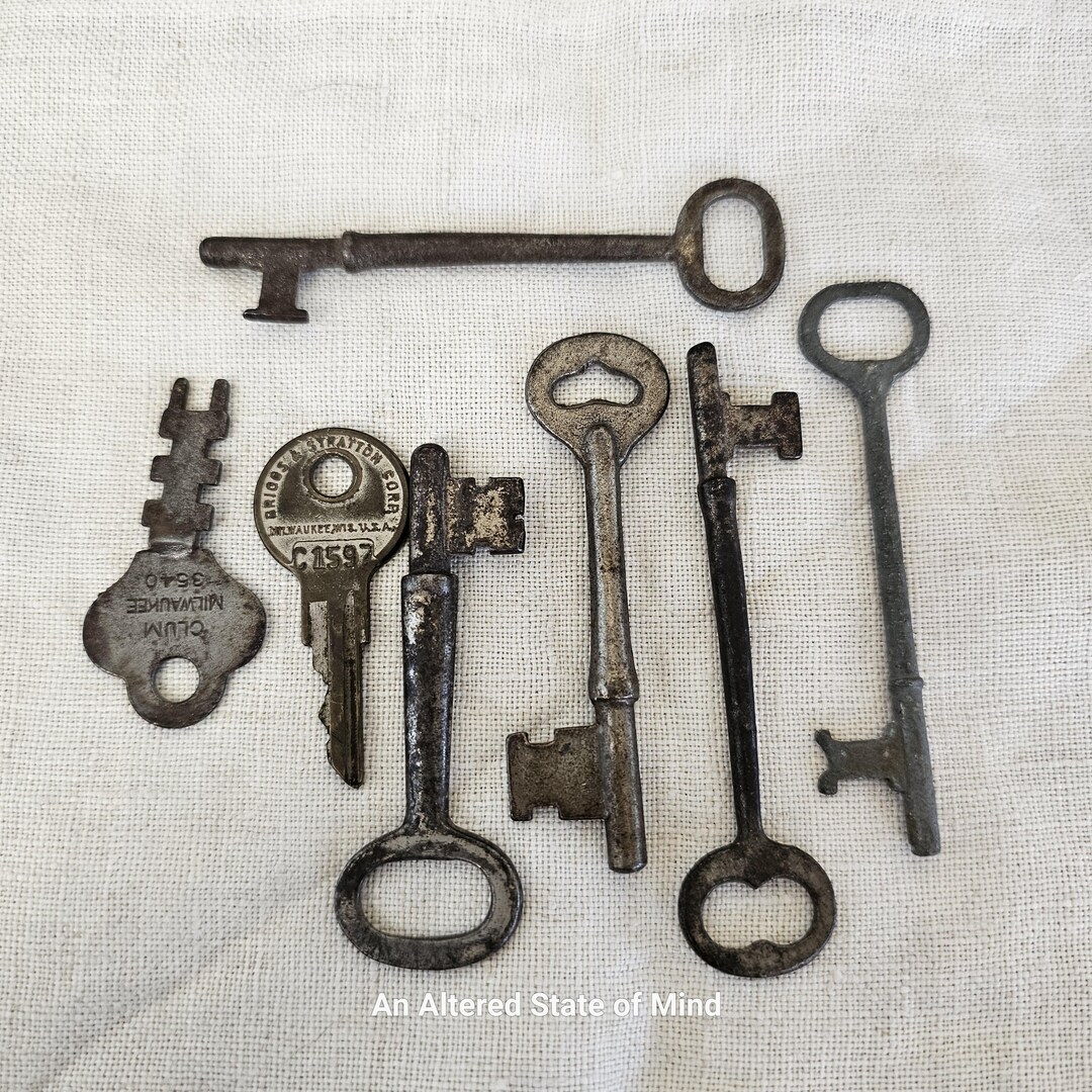 7 Vintage Skeleton Keys, Old Rustic Antique Key, Authentic Bit Key ...
