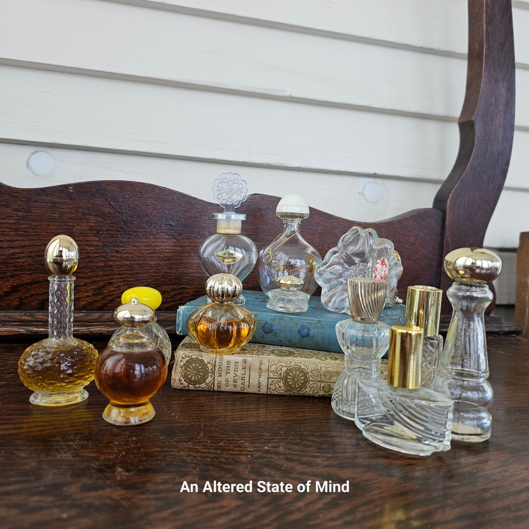 Vintage Avon Perfume Bottle Lot Small Sample Size Bottle Vanity ...