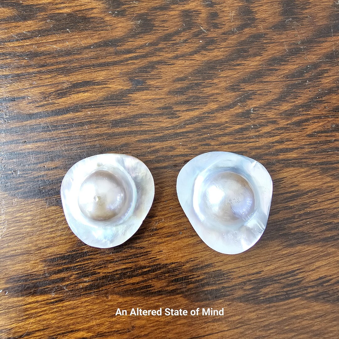 2 Beautiful Mabe Blister Pearls, Undrilled Round Cabochon Bead Pearl ...