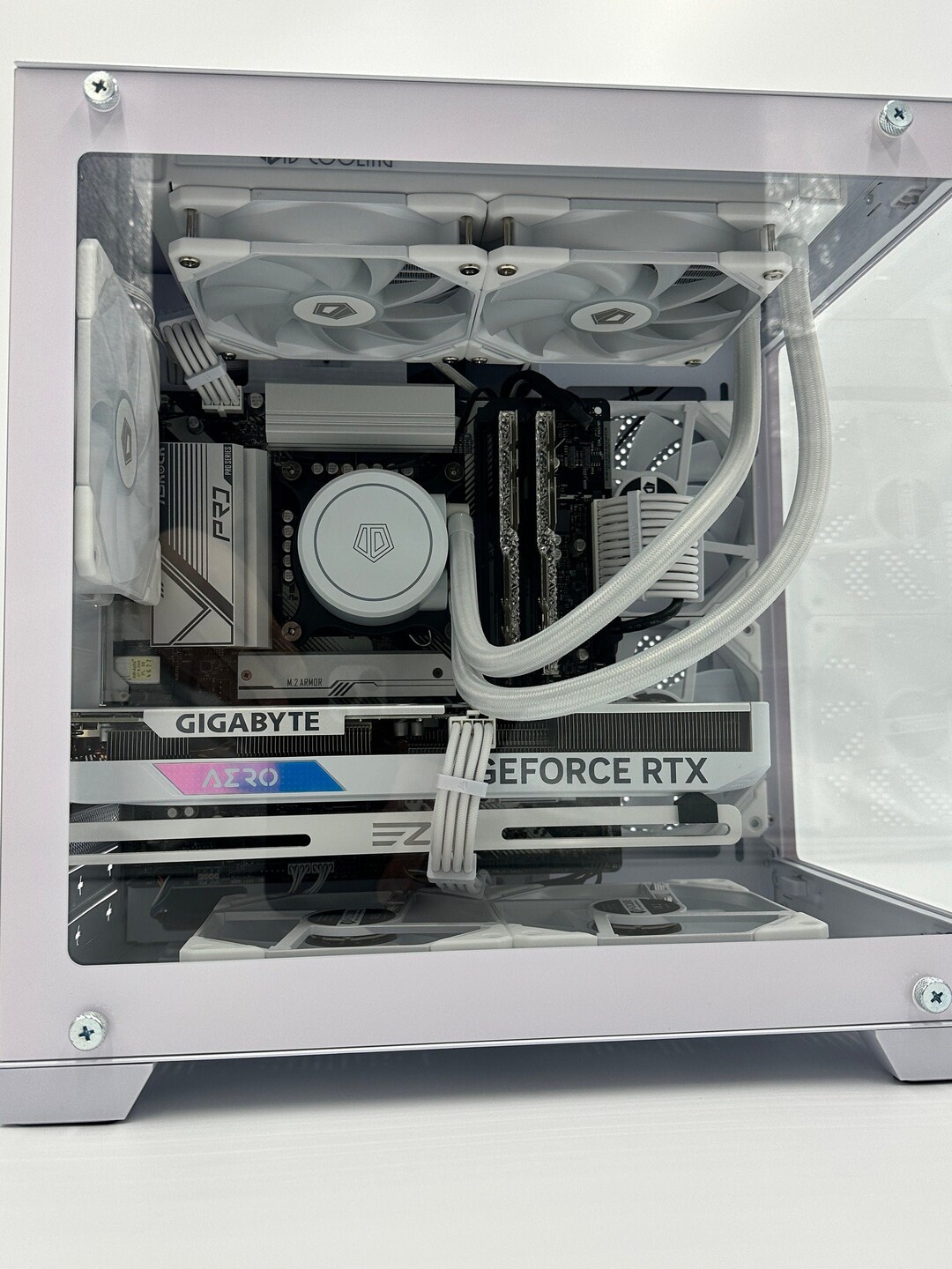 Tilian Chase - - Clear White - Whiteout PC - Prebuilt Streaming and ...