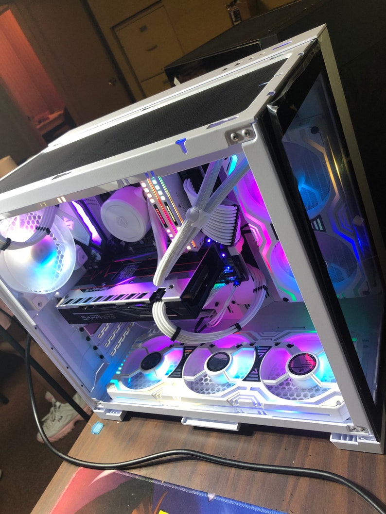 The Zuri ® Prebuilt Gaming Computer in Micro Lian Li Case - Etsy