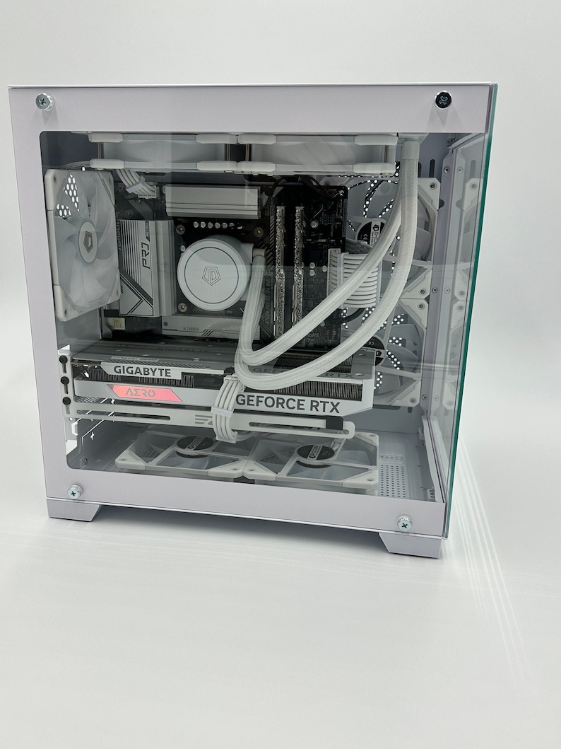 Tilian Chase - - Clear White - Whiteout PC - Prebuilt Streaming and ...