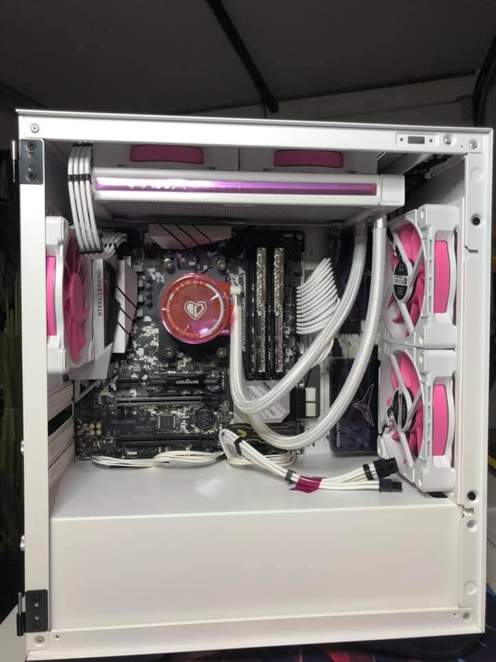 Original Evelynne ® in WHITE the Pink Gaming Computer Pink | Etsy