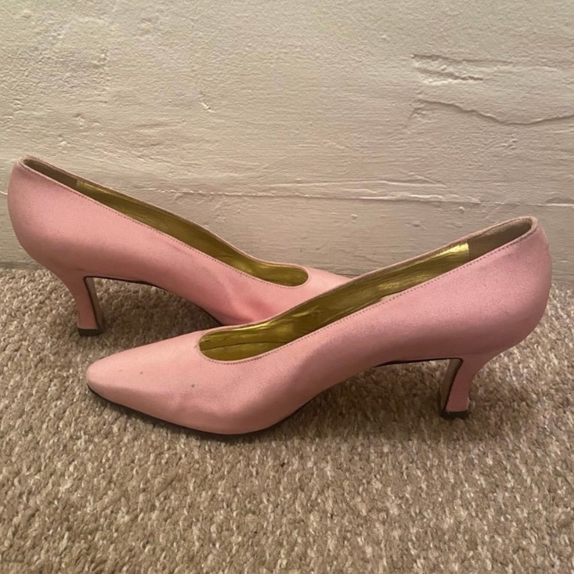 Vintage Escape Pink Pumps - Etsy