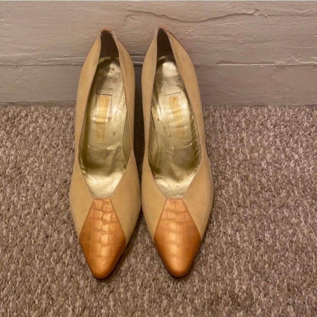 Vintage Escada Suede Pumps - Etsy