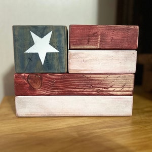 Rustic, Distressed American Flag Blocks, 4th of July, Patriotic ...