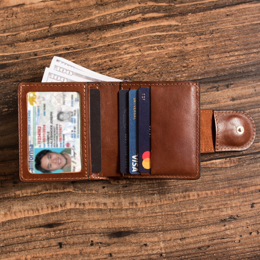 Mini Leather Wallet With AirTag Slot - Ideal for Birthdays ...