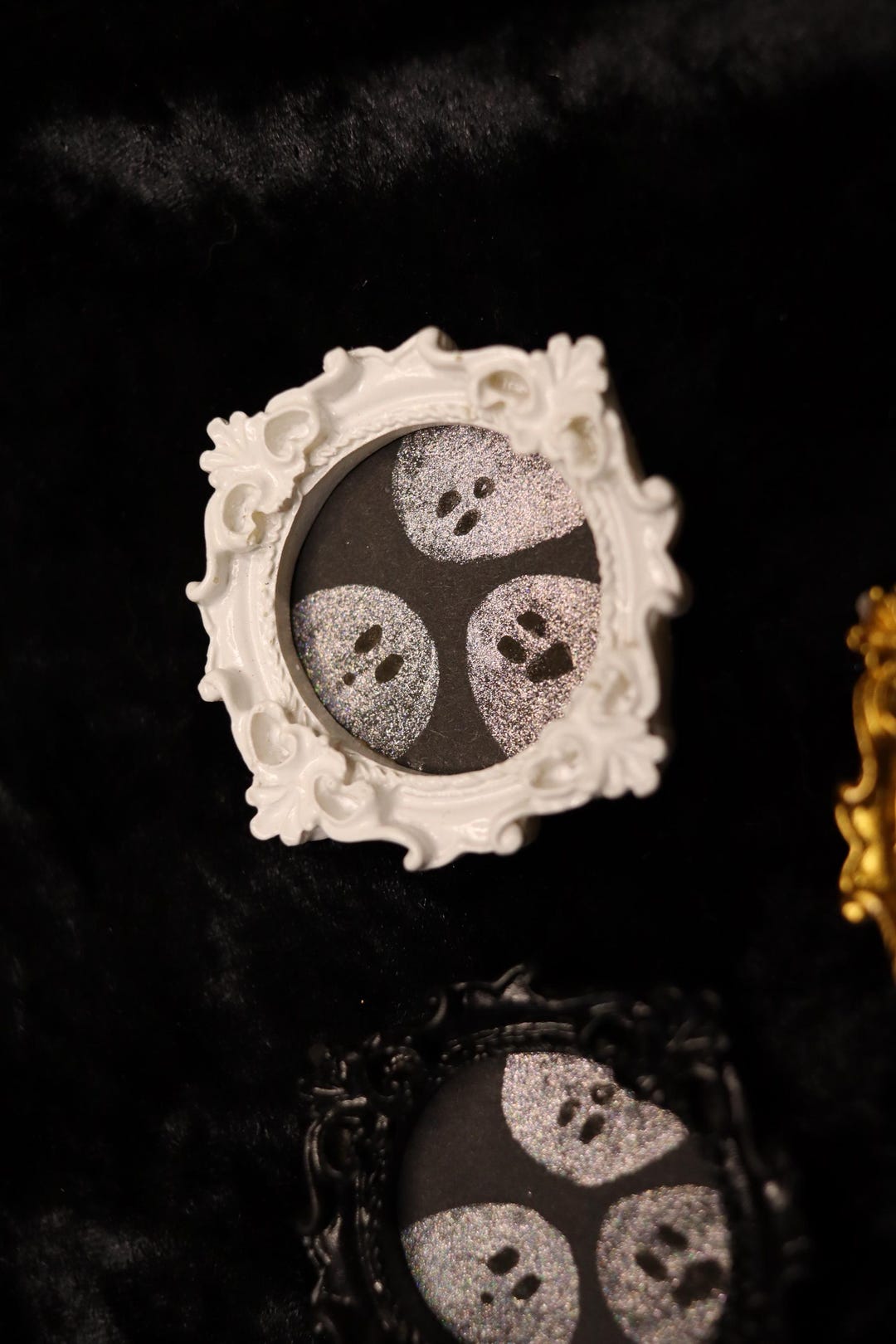 Mini Shimmery Ghost Trio Magnet - Antique Frame - Spooky Halloween ...