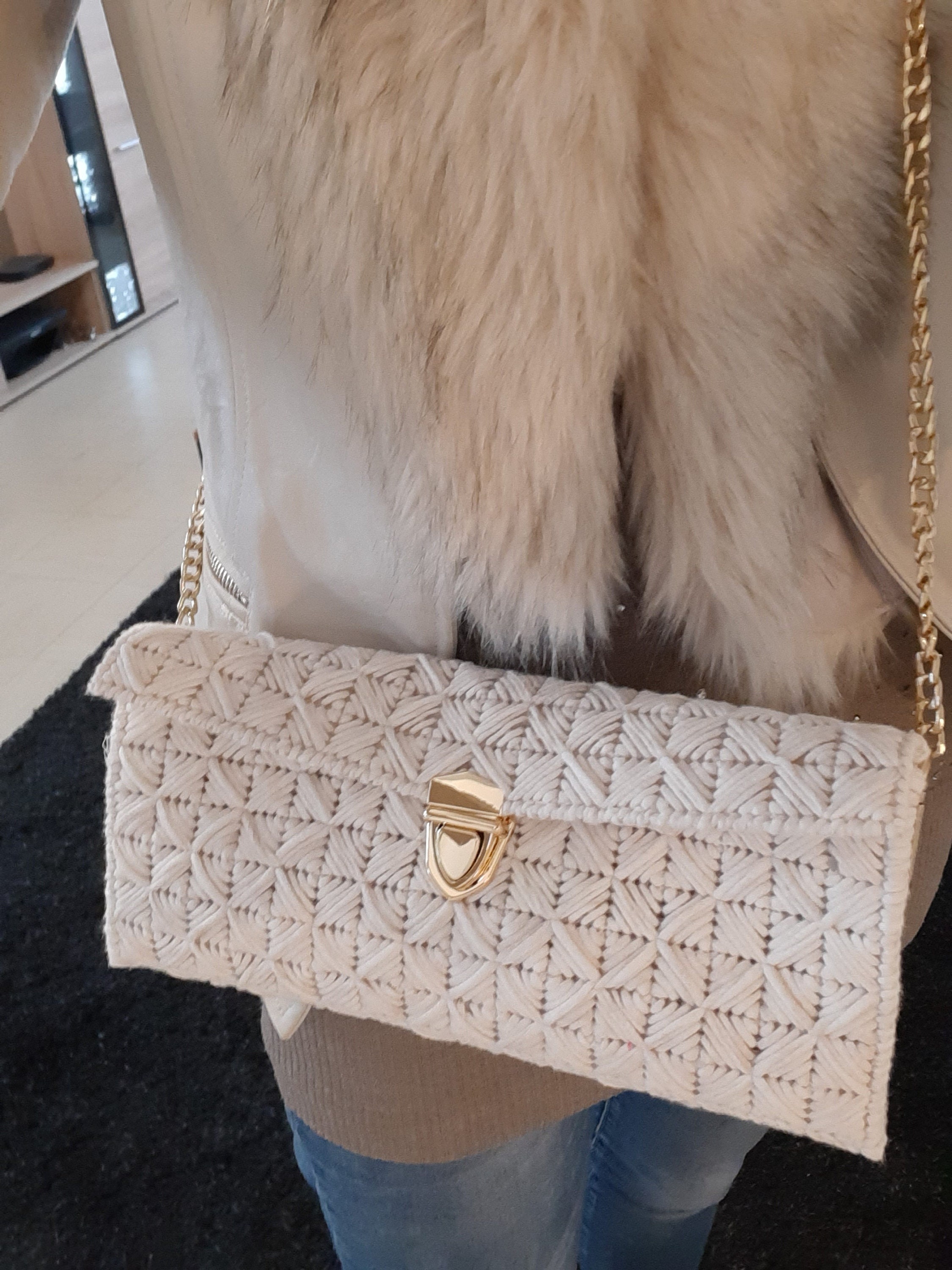 Luxury Cream Handbags | semashow.com