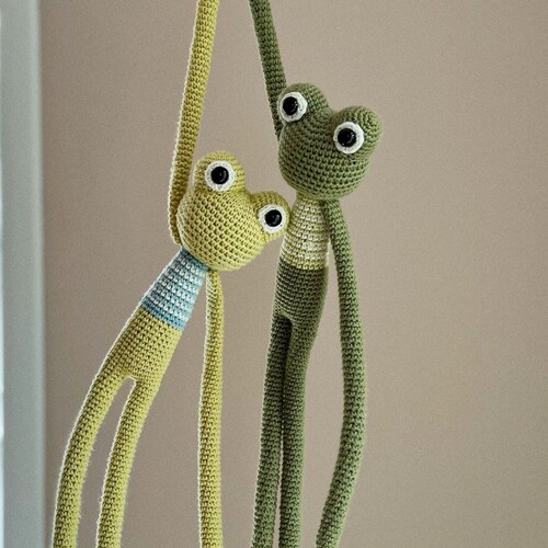 Anna Frog Crochet PDF Pattern - Etsy