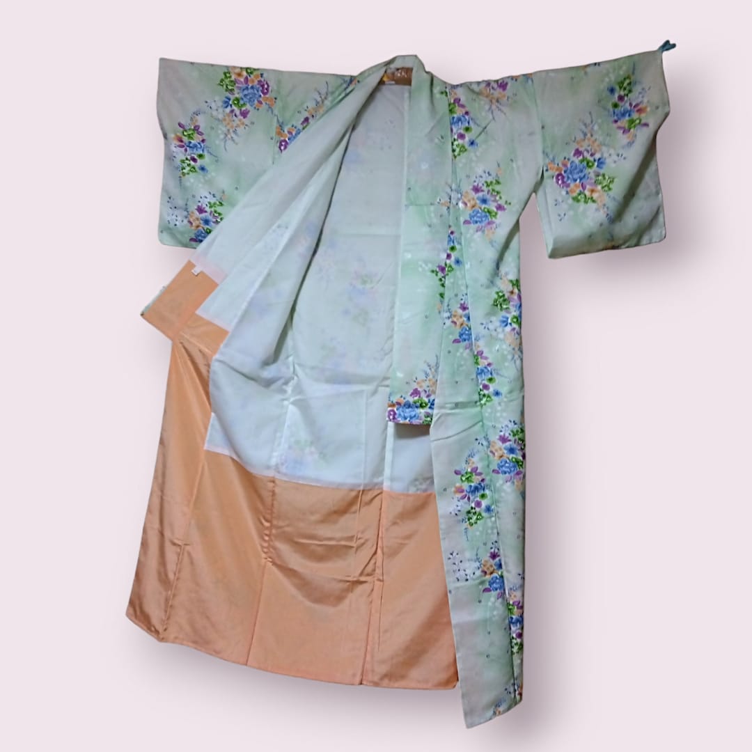 Washable Kimono / Beautiful Flowers Pattern - Etsy
