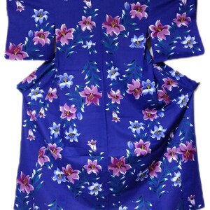 Yukata for Women / Lily Flowers - Etsy