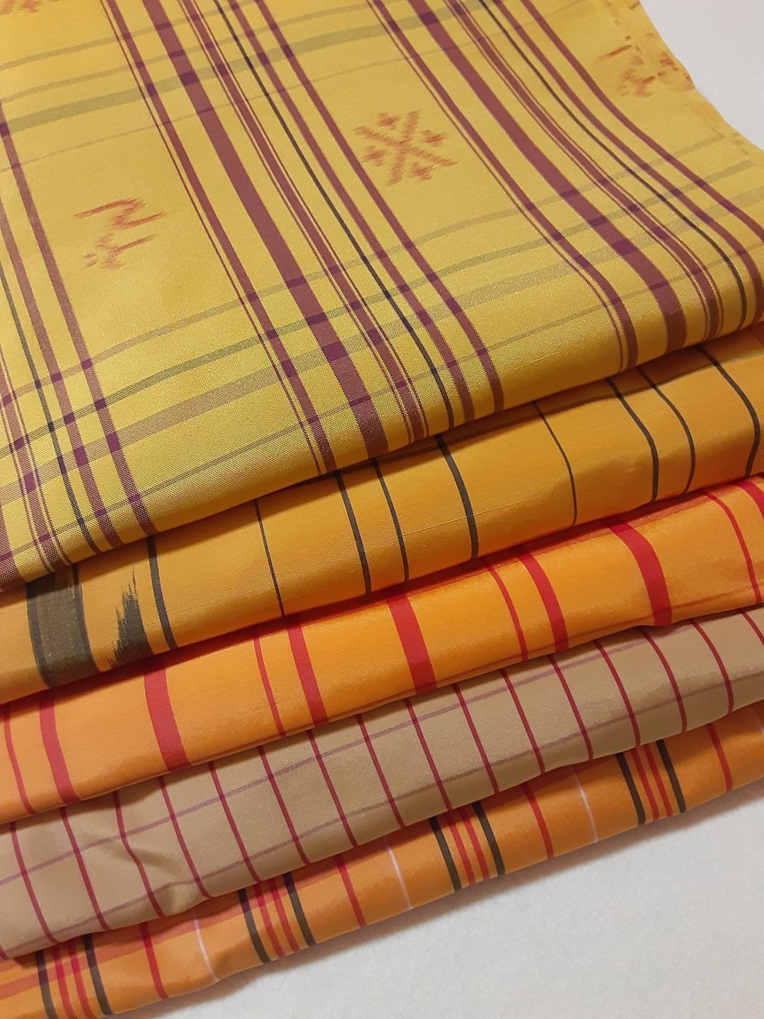 Oshima Tsumugi (大島紬) Kimono / Traditional Check Pattern - Etsy