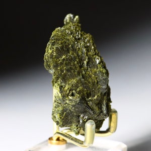 Natural Epidote Fan | Rare Mineral Specimen Rare Crystal Collection ...