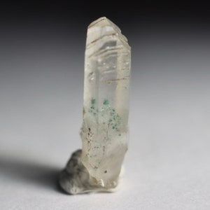 Rare Green Inclusion in Quartz Crystal |natural Quartz Gemstone Quartz ...