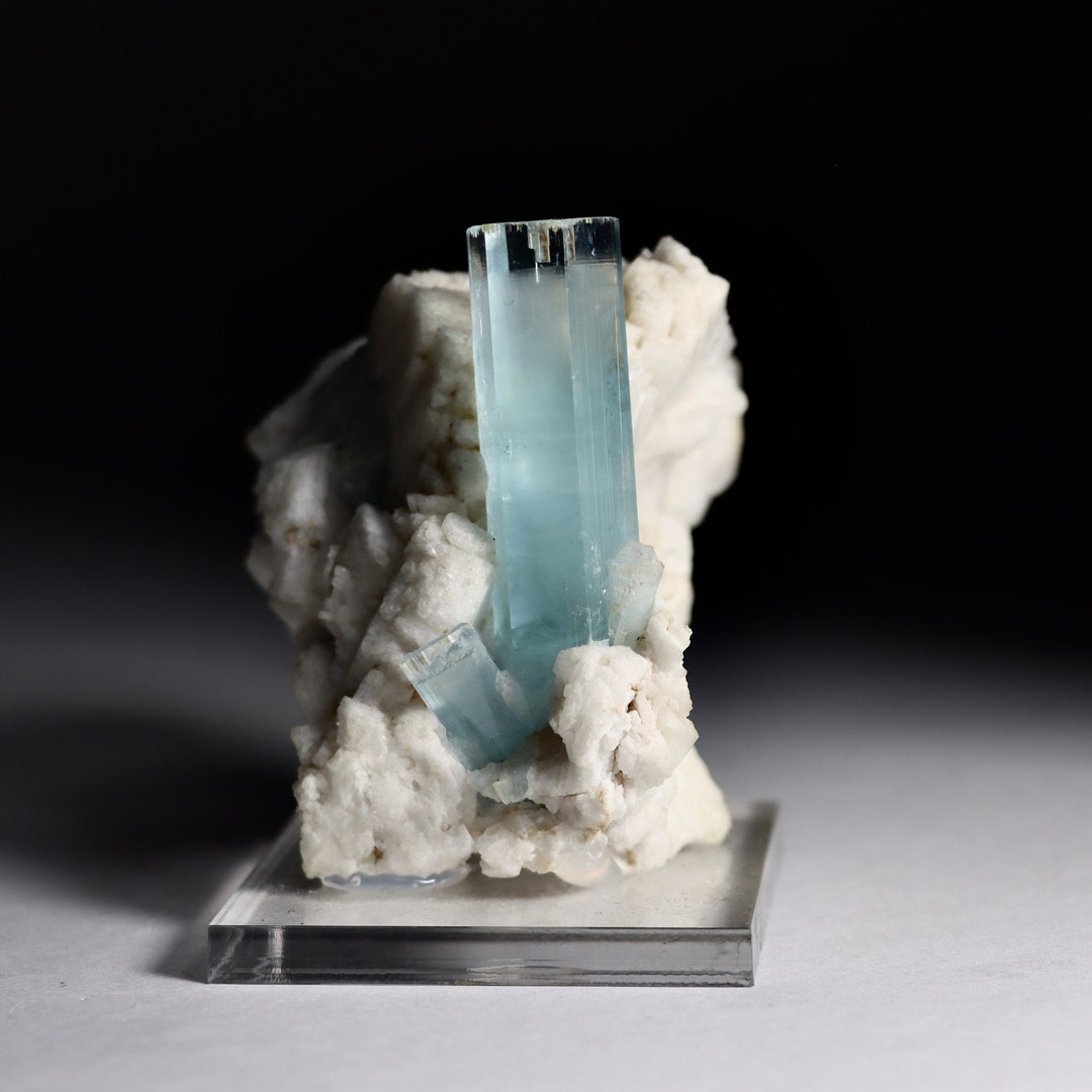 Aquamarine Crystal in Albite Matrix | Aquamarine Stone Raw Aquamarine ...