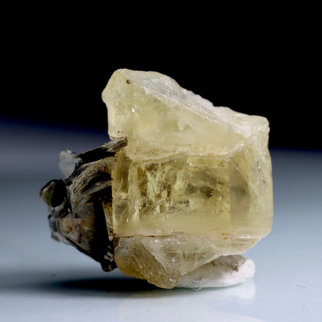 Heliodor Crystal W/ Mica | Natural Heliodor Necklace Gemstone Heliodor ...