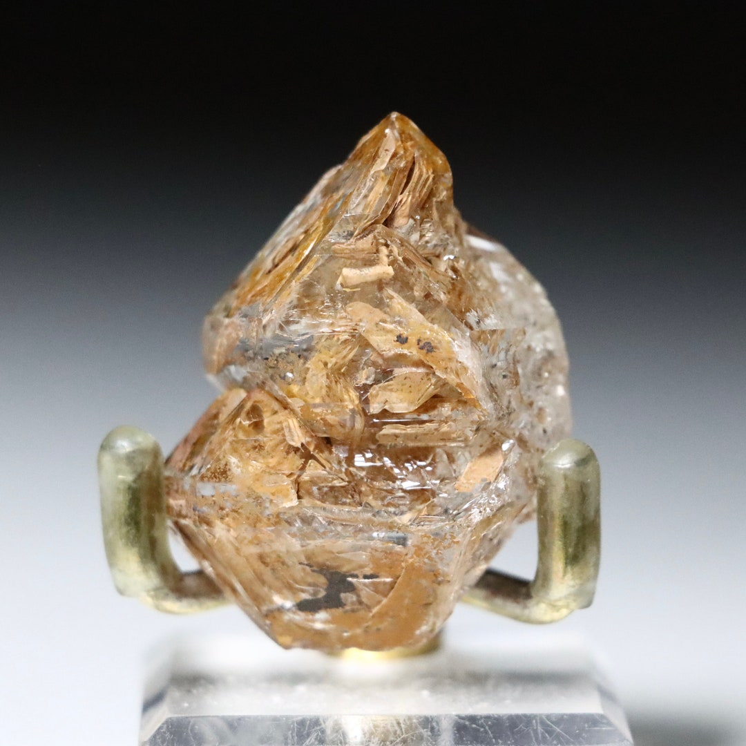 Skeletal Quartz With Mud Inclusions | Natural Quartz Point Quartz ...