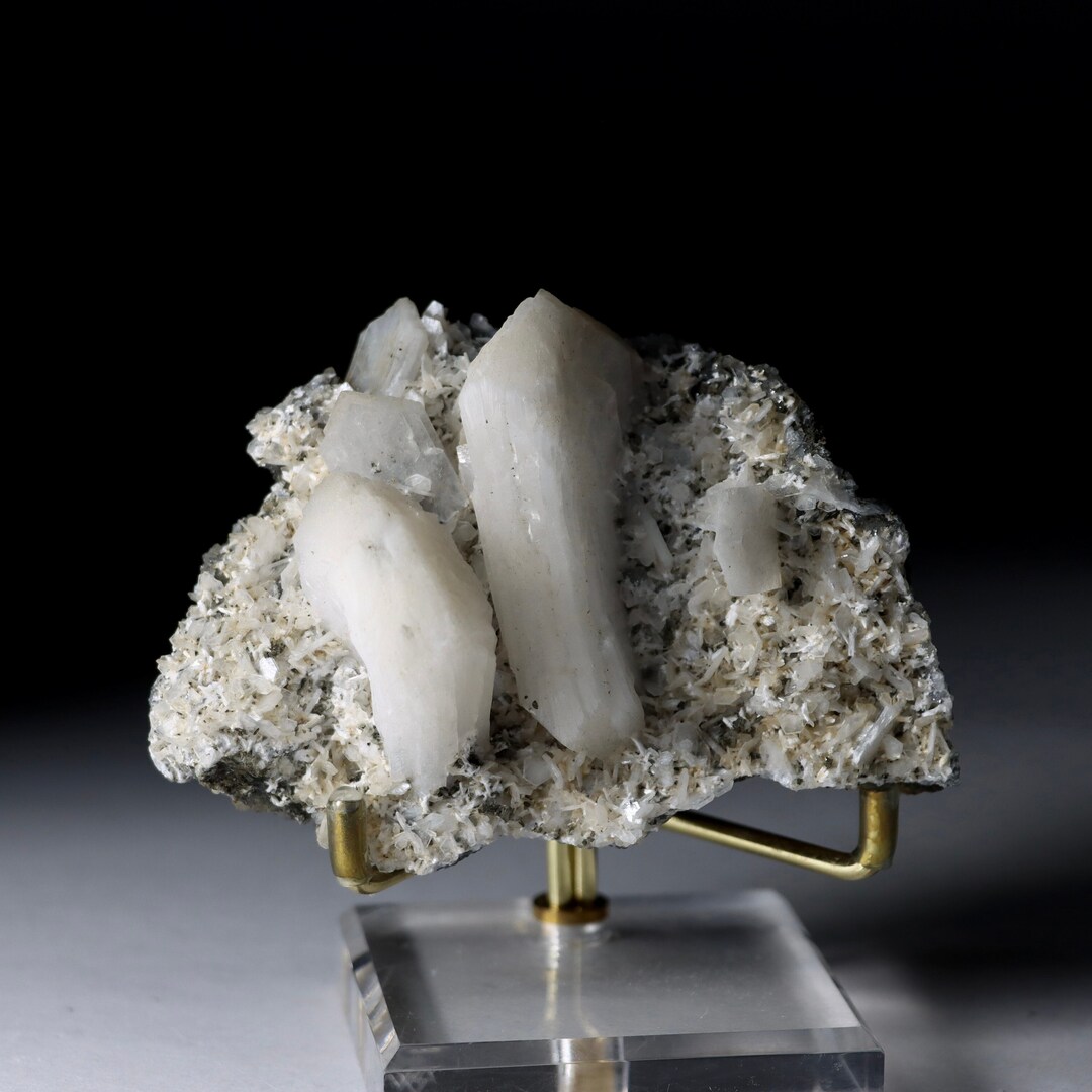 Natural Stilbite Crystal on Matrix | Stilbite Cluster Mineral Specimen ...
