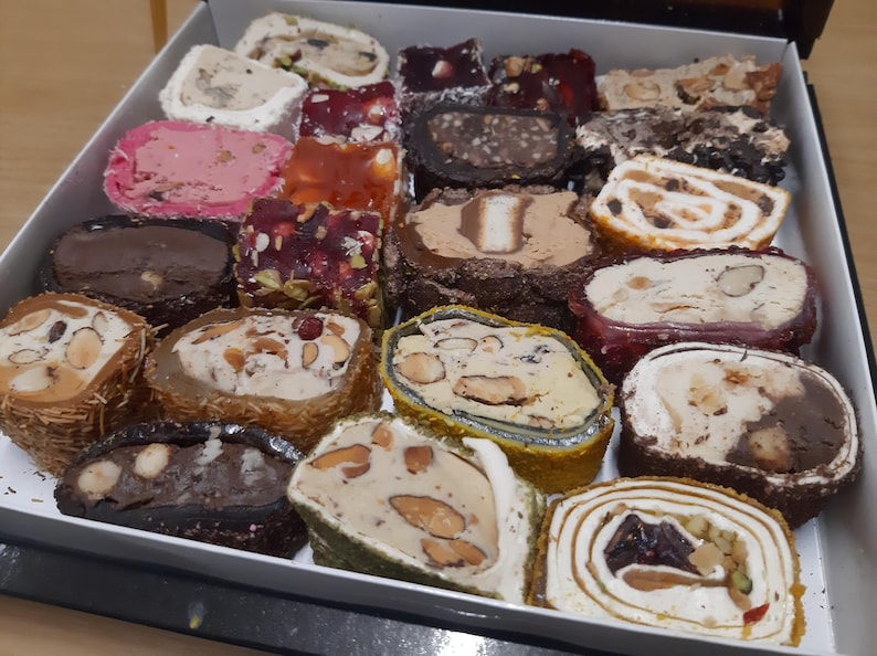 Gourmet Turkish Delight Lokum Gift Box, Assorted Flavors (approx 1kg ...