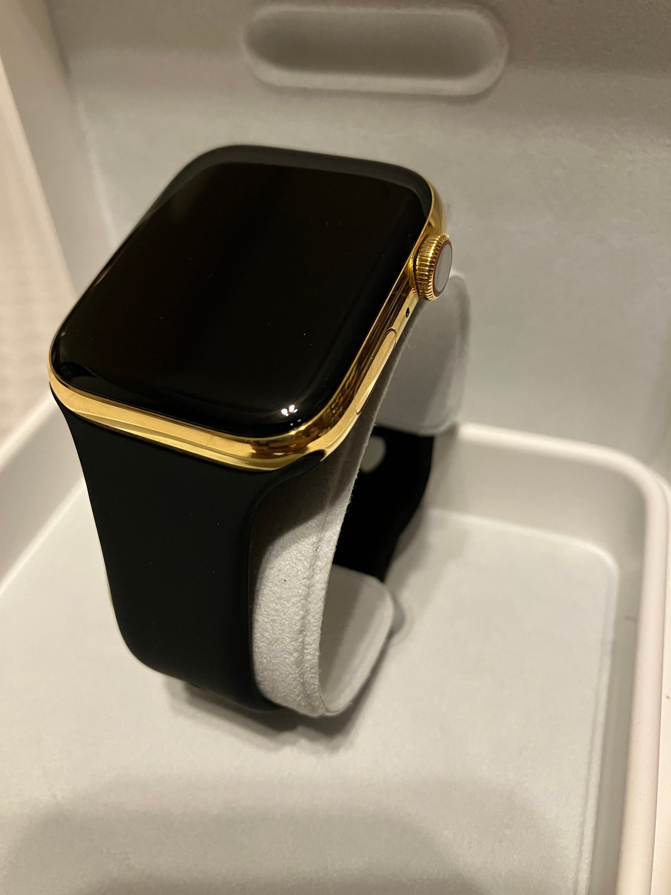 Apple Watch Series 5 44mm 24k Gold Plated - Etsy