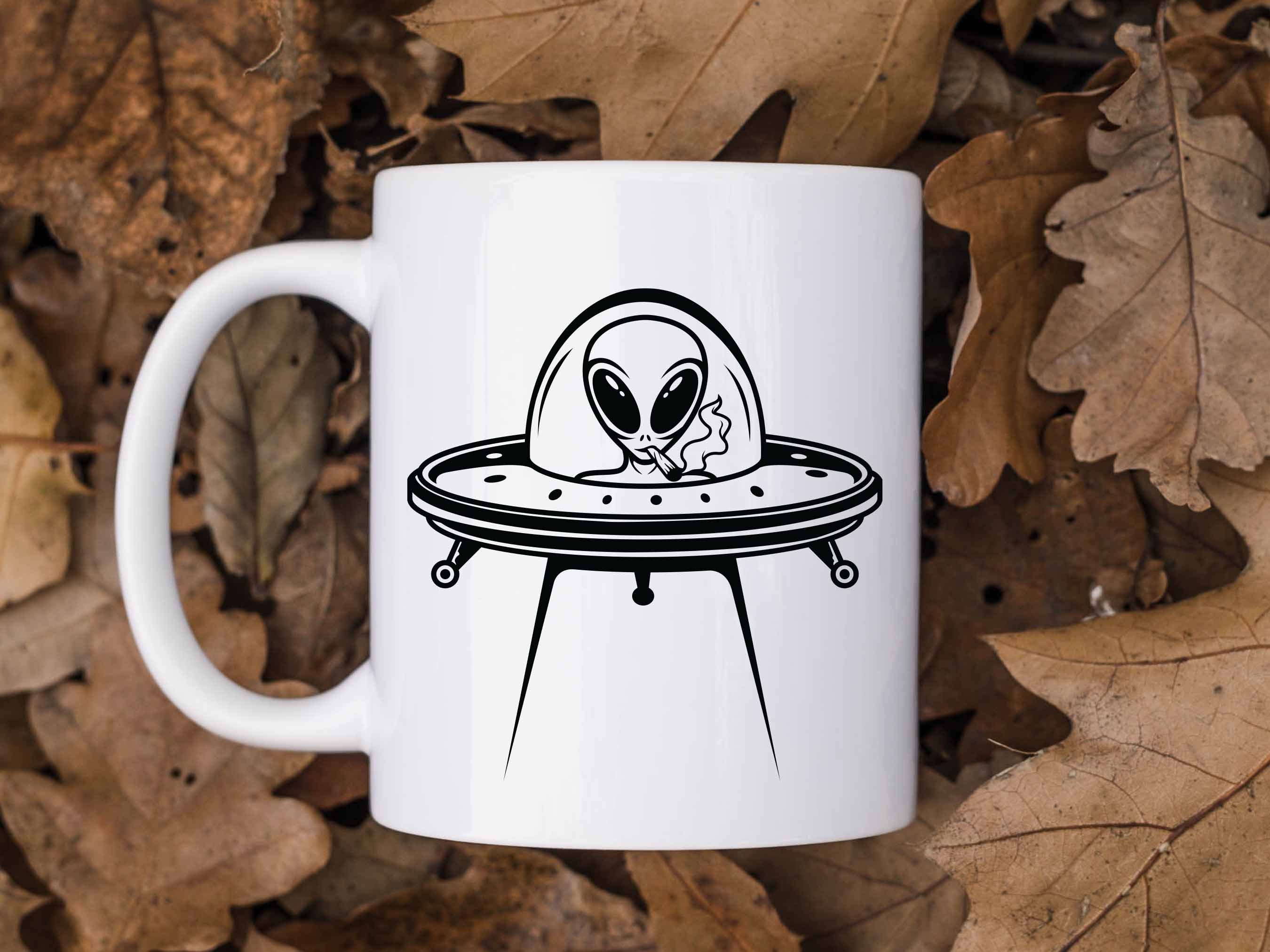 Alien Svg , Alien Riding a Spaceship Svg, Alien Clipart, Spaceship Svg ...
