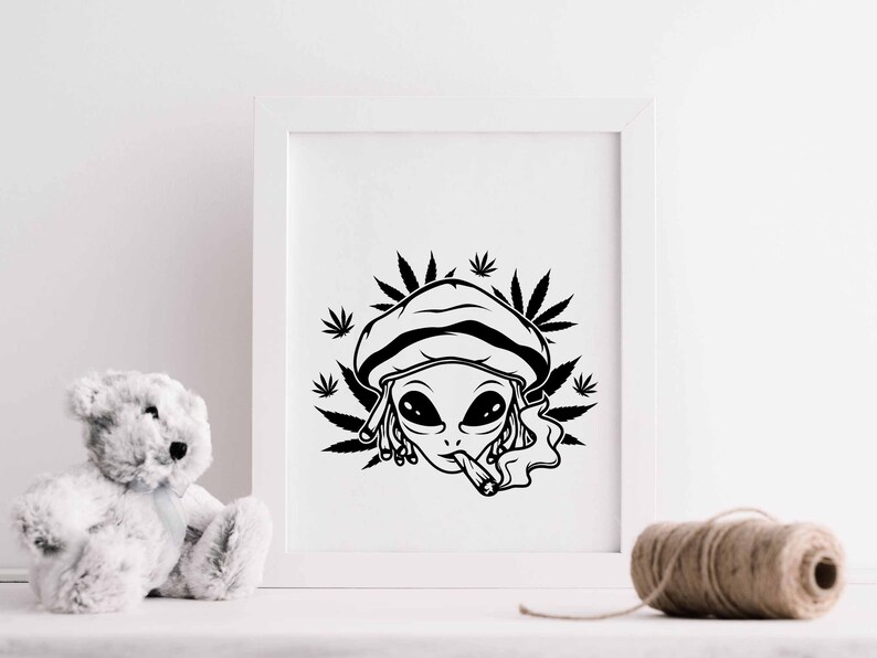 Alien Weed Svg Canabis Shirt Svg Alien Smoking Weed Svg - Etsy