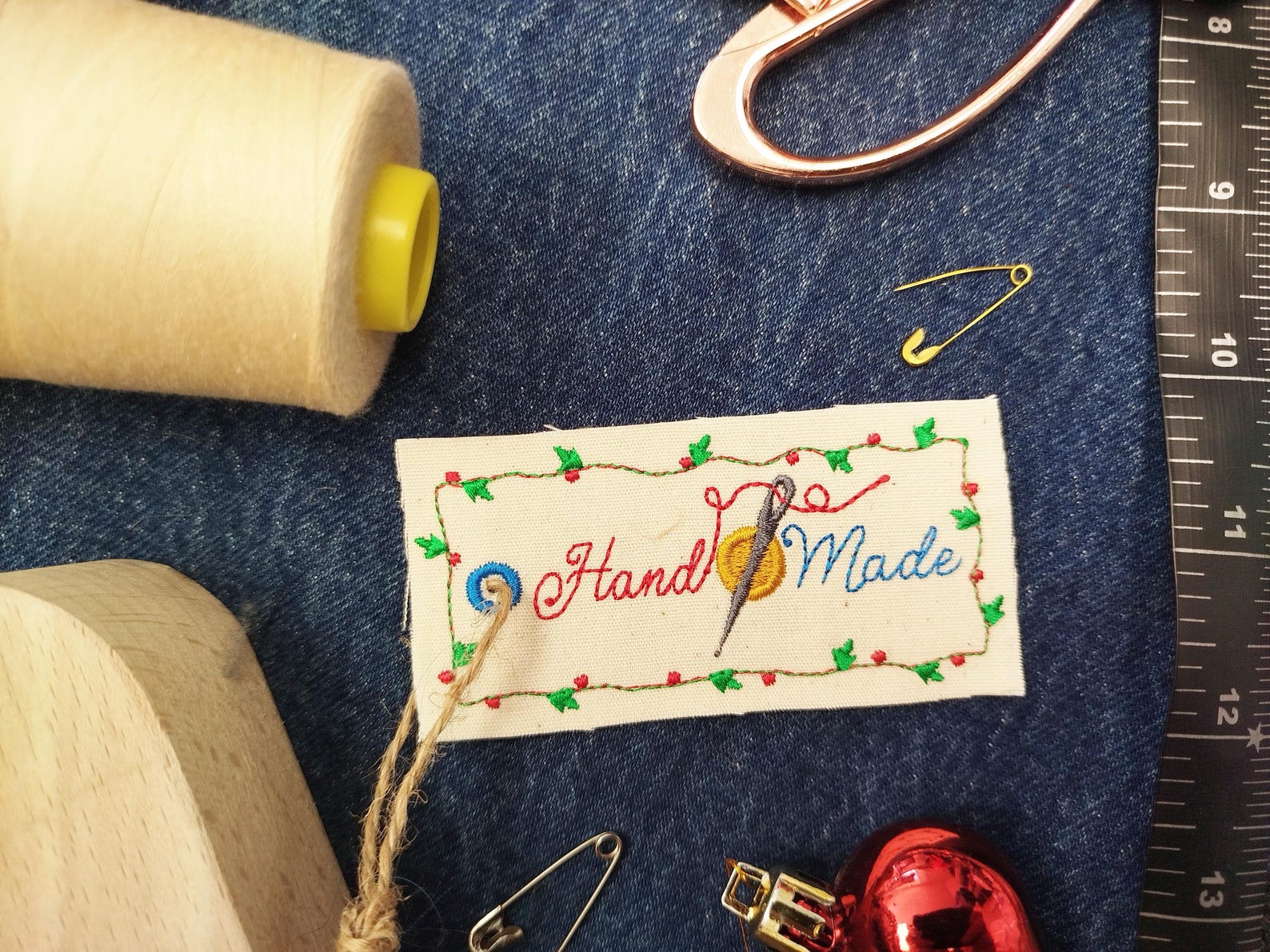 Machine Embroidery Design-ith Handmade Tag Set 4, Christmas Tag ...