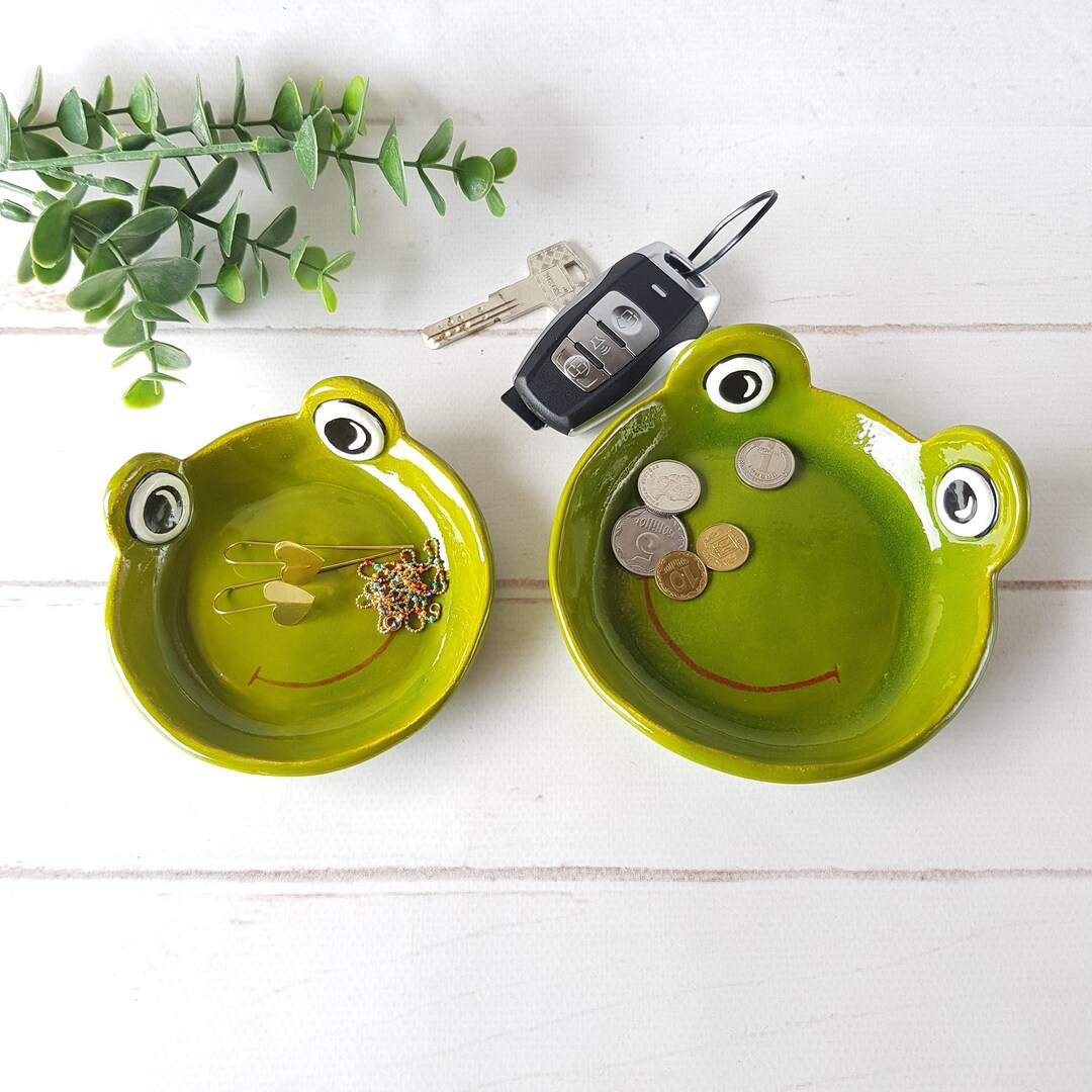 Frog Trinket Dish Green Froggy Ceramic Jewelry Dish Frogo Desk Decor ...