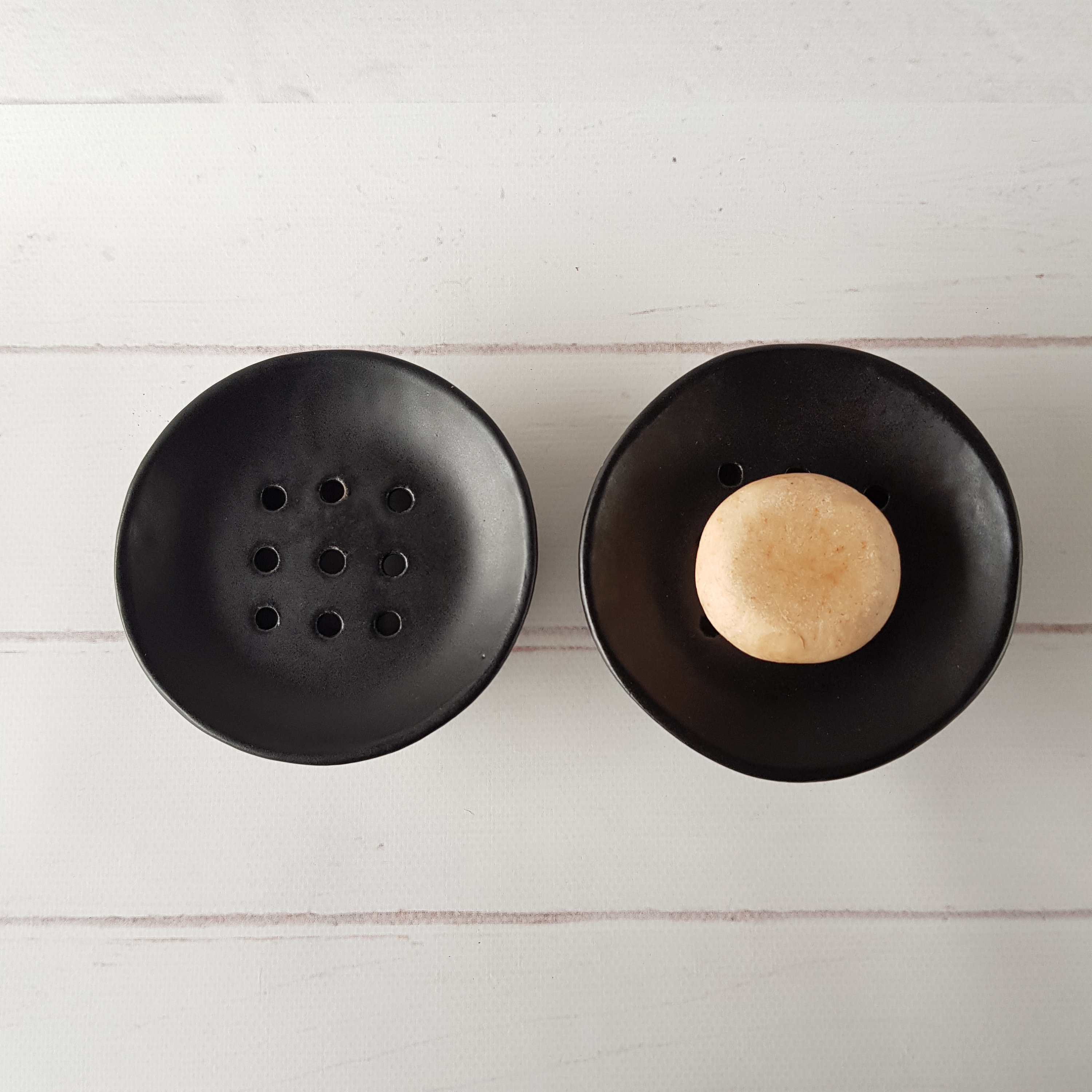 Minimalist Ceramic Soap Dish Round Modern Ceramic Decor for the ...