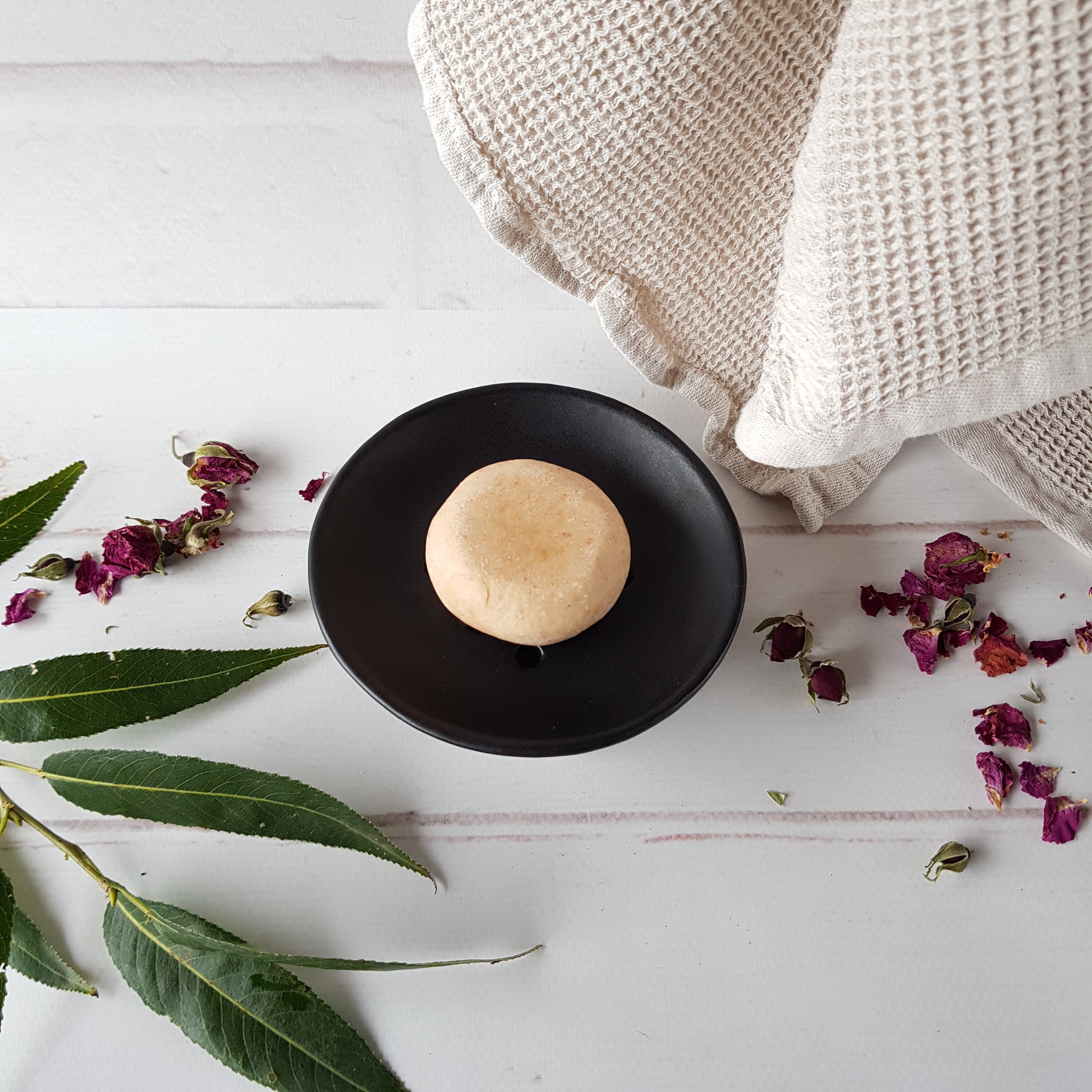 Minimalist Ceramic Soap Dish Round Modern Ceramic Decor for the ...
