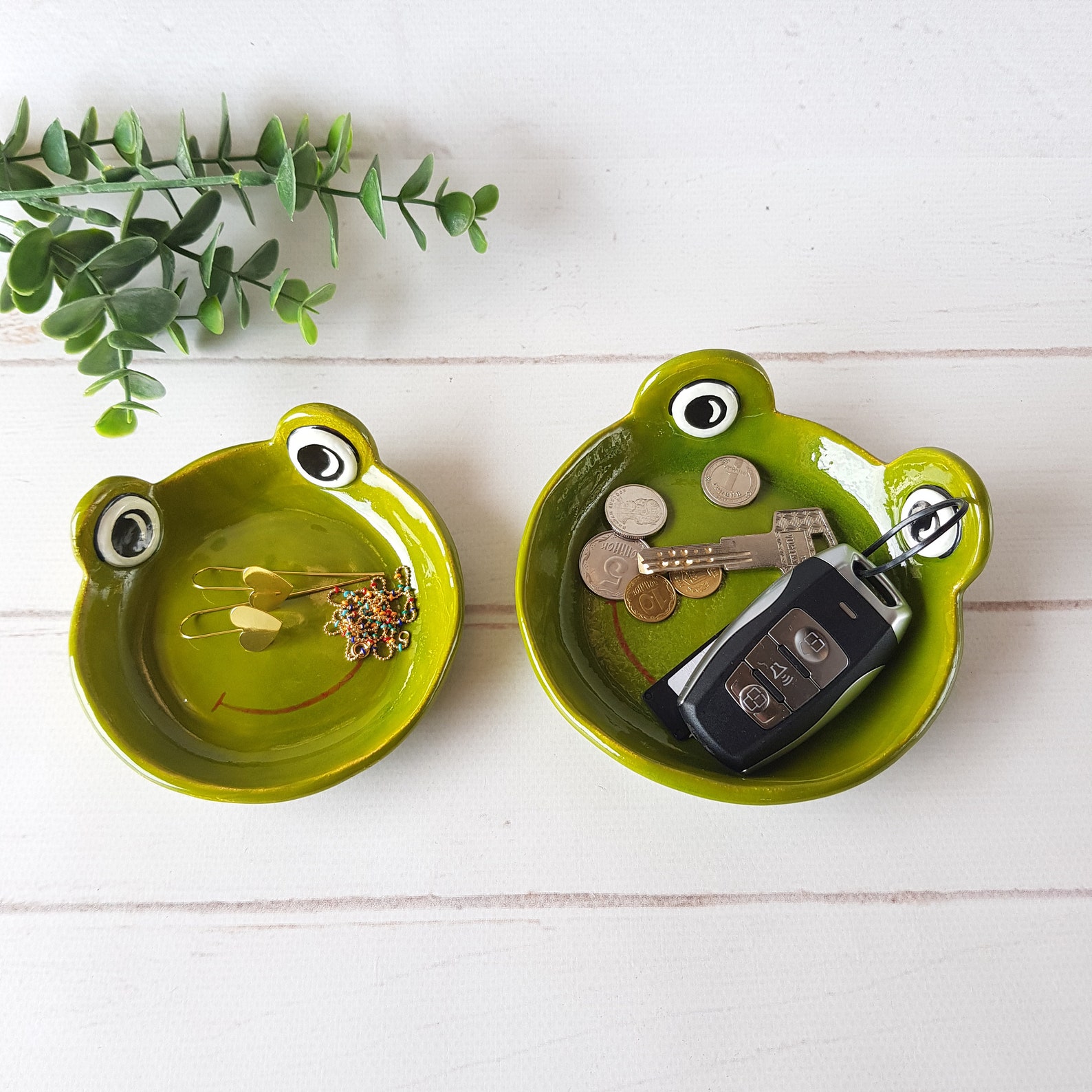 Frog Trinket Dish Green Froggy Ceramic Jewelry Dish Frogo Desk | Etsy