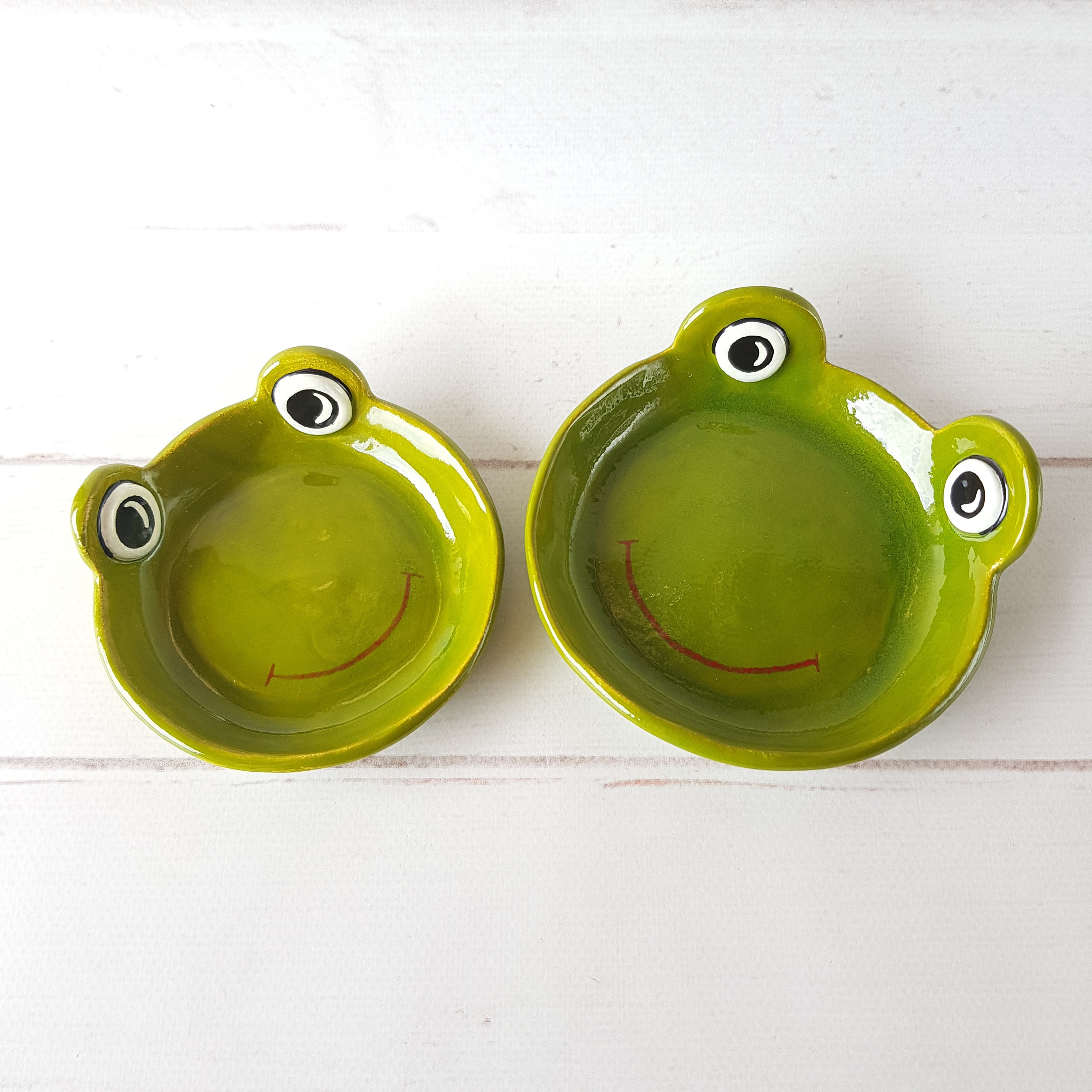 Frog Trinket Dish Green Froggy Ceramic Jewelry Dish Frogo Desk | Etsy
