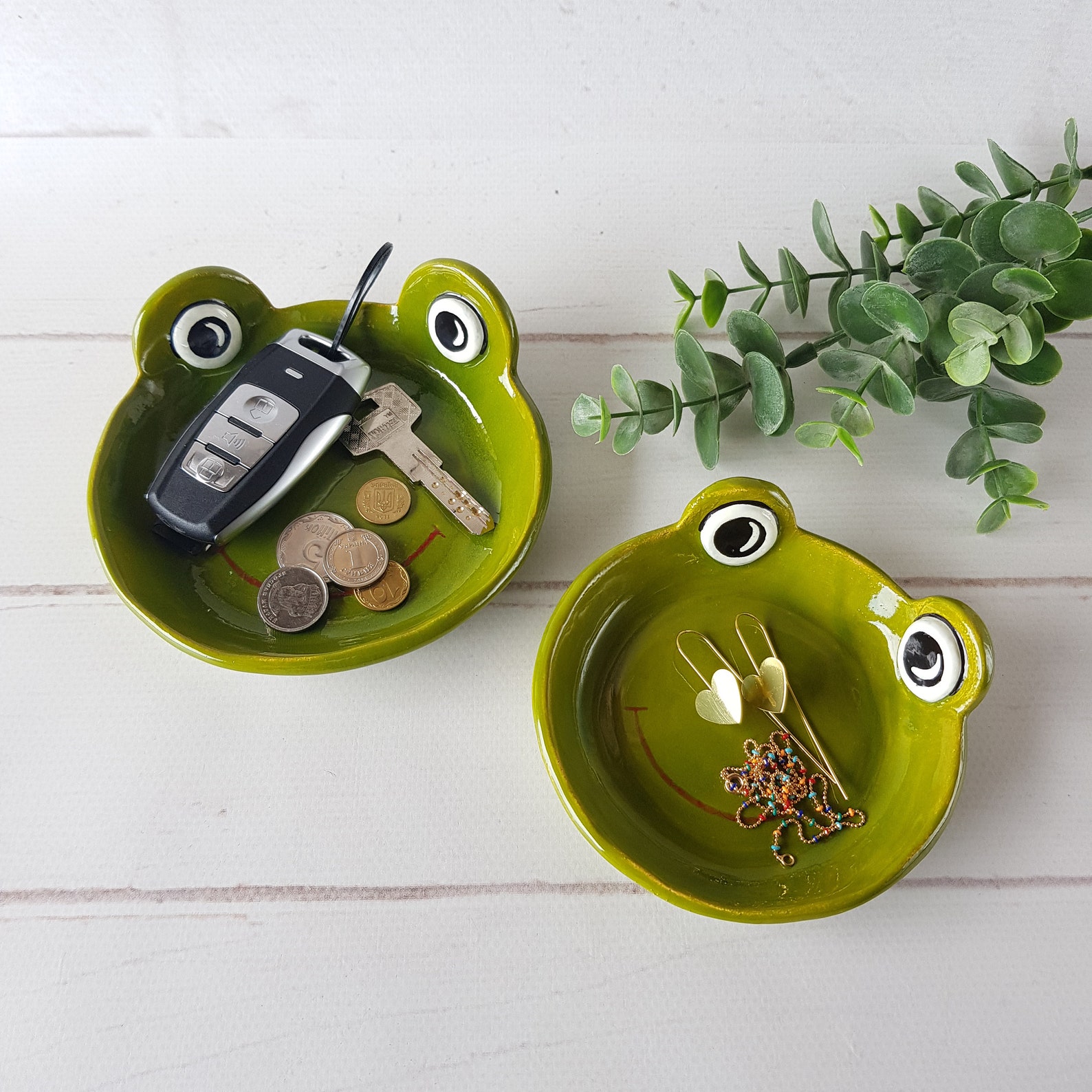 Frog Trinket Dish Green Froggy Ceramic Jewelry Dish Frogo Desk - Etsy