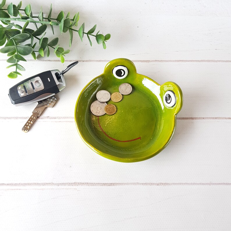 Frog Trinket Dish Green Froggy Ceramic Jewelry Dish Frogo Desk - Etsy