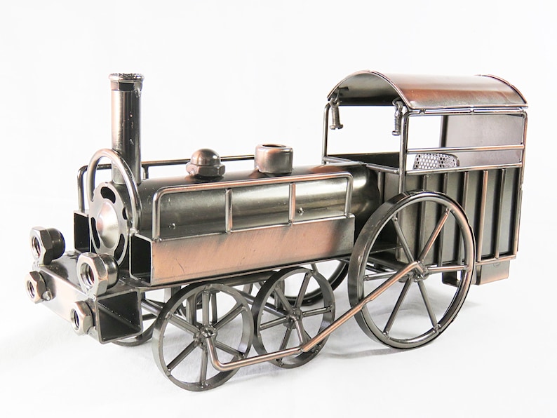 Model Railway Metal Locomotie Collector's Item Handmade Iron Sculpture ...